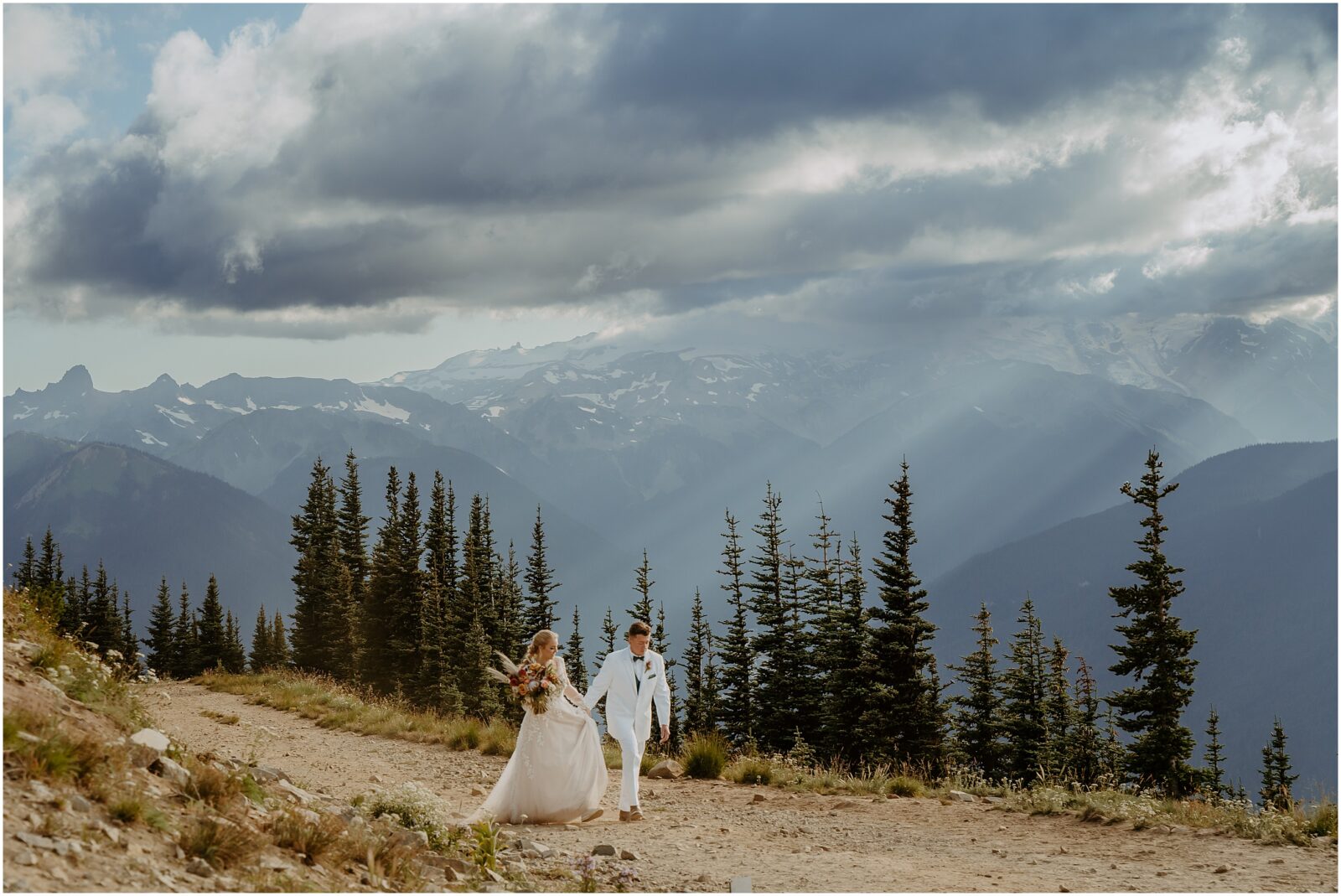 Crystal Mountain Resort Wedding | Darian + Patrick